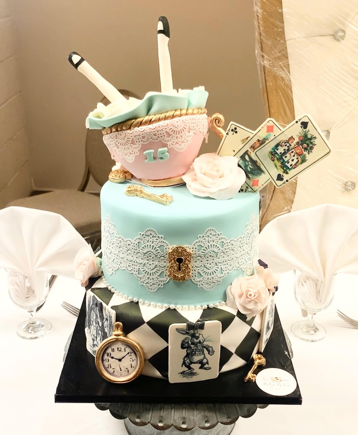 Custom Cake – Artsy Bakes by Mana